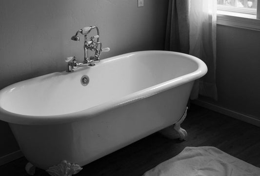 What You Should Know About Bathtub Overflow Drains - Vanityart